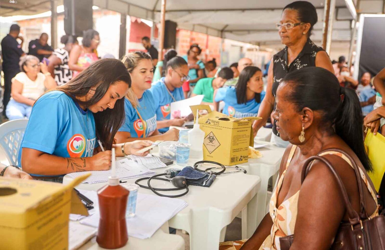 Candeias: Prefeitura nos Distritos beneficia centenas de moradores de ...